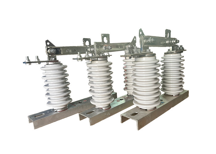 Porcelain High Voltage Isolator Switch Easy Installation 1250A For ...